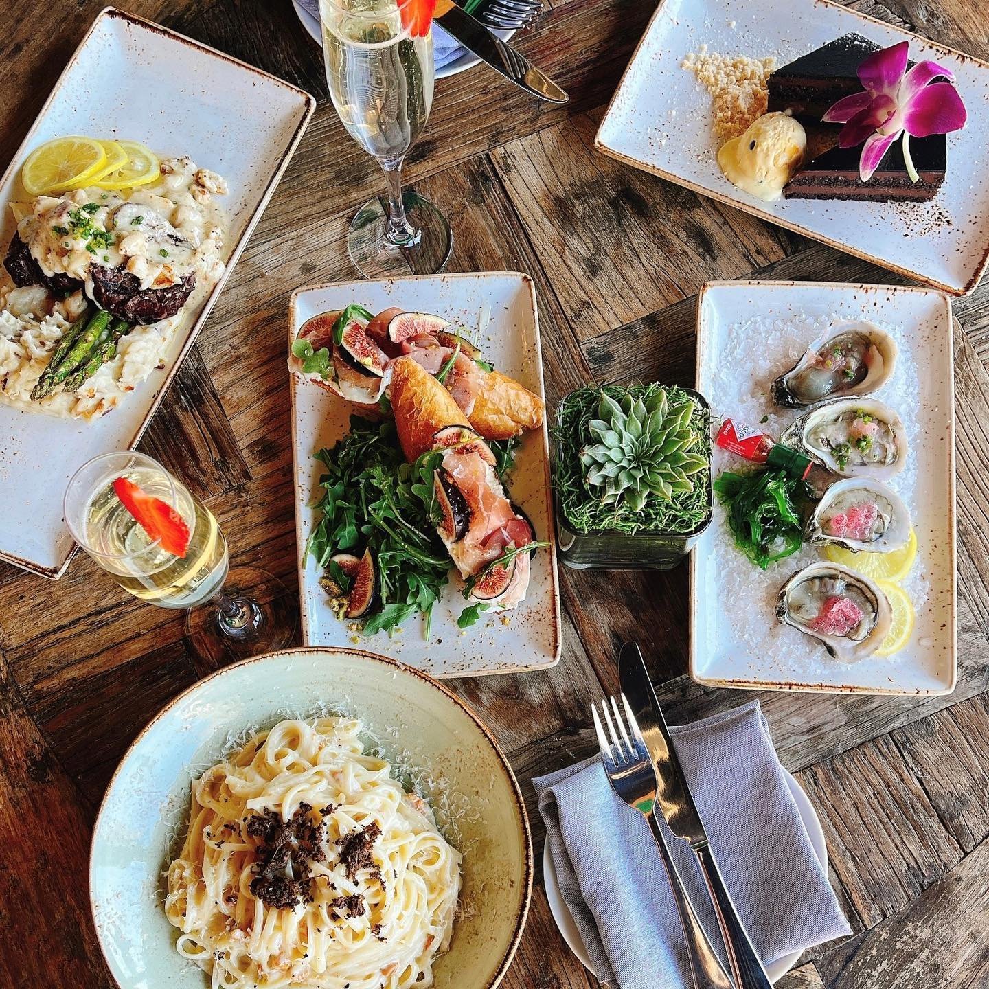 Tipping Point Restaurant Terrace | Houston Memorial City - Hotel Zaza