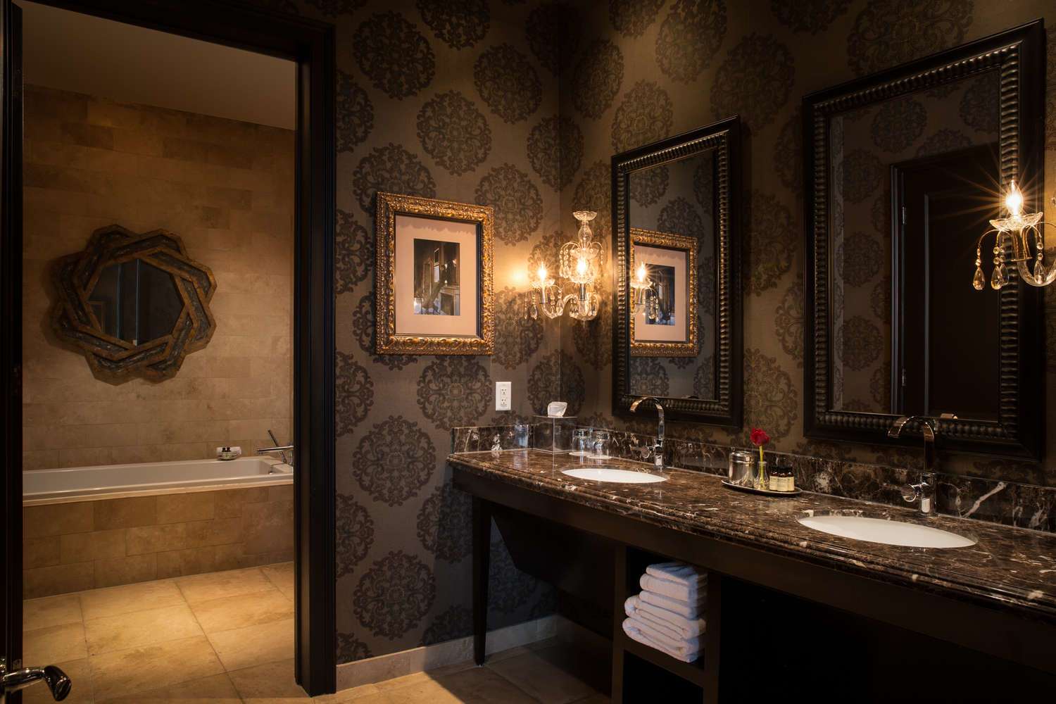 Bella Vita - Suites | Houston Museum District - Hotel ZaZa